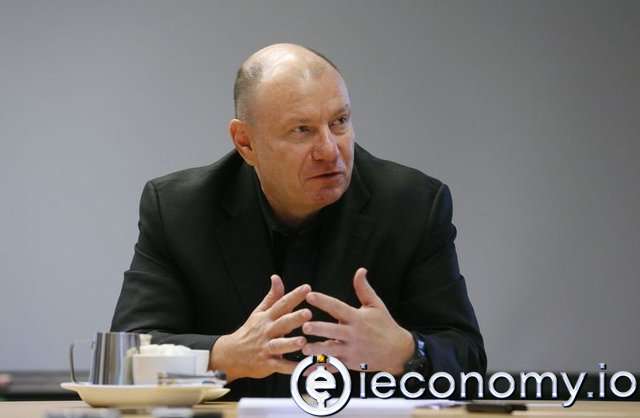 Who are the richest oligarchs in Russia?