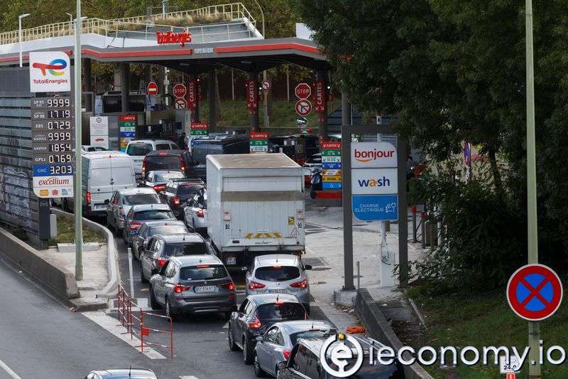 TotalEnergies accelerates refinery rate talks as fuel supply tightens